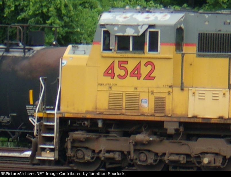 UP 4542, close up of cab